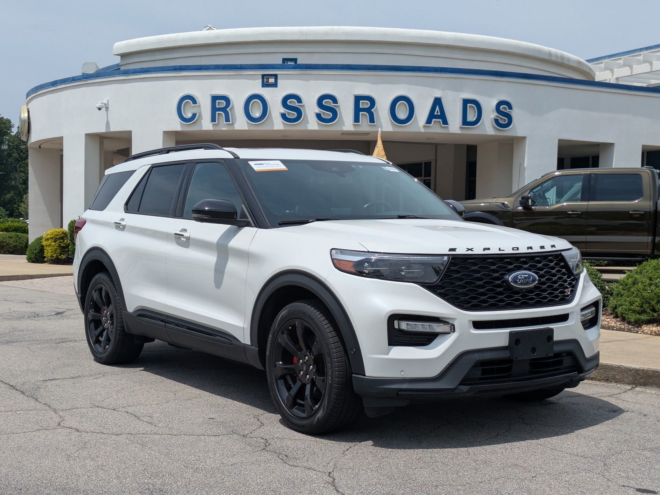 2022 Ford Explorer ST in Apex, NC | Raleigh Ford Explorer | Crossroads ...